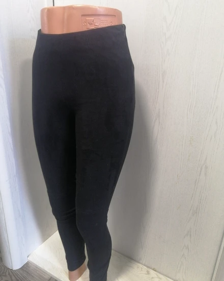 Zara velur pantalone