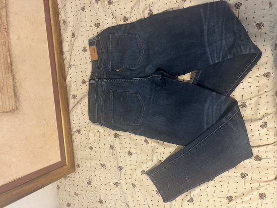 Levis original 28