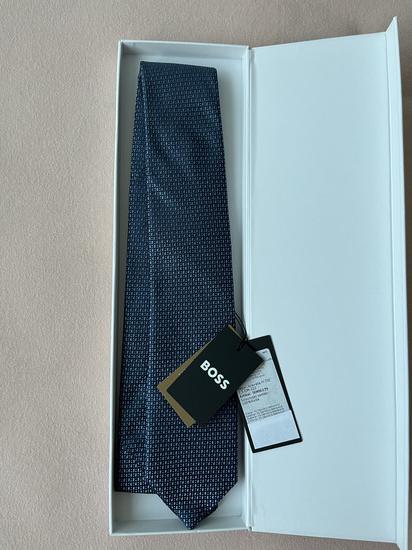 Hugo BOSS kravata 100% svila plava