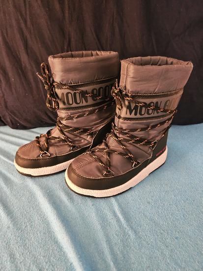 Moon Boot cizme br.30 waterproof