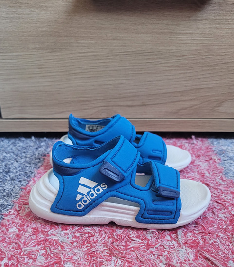 Adidas sandale