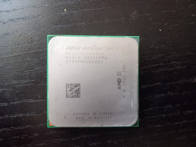 Procesor amd athlon 64 x2 4200+ 2.2 ghz am2 + poklon