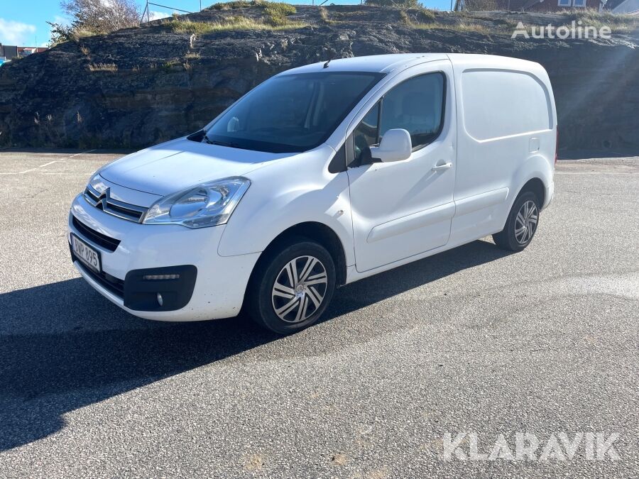 Prodaje se Citroen Berlingo laki furgon na aukciji