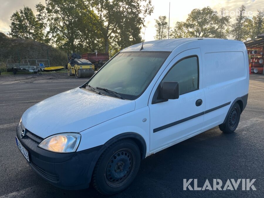 Prodaje se Opel Combo laki furgon na aukciji