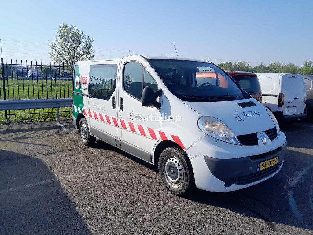 Prodaje se Renault Trafic minibus furgon na aukciji