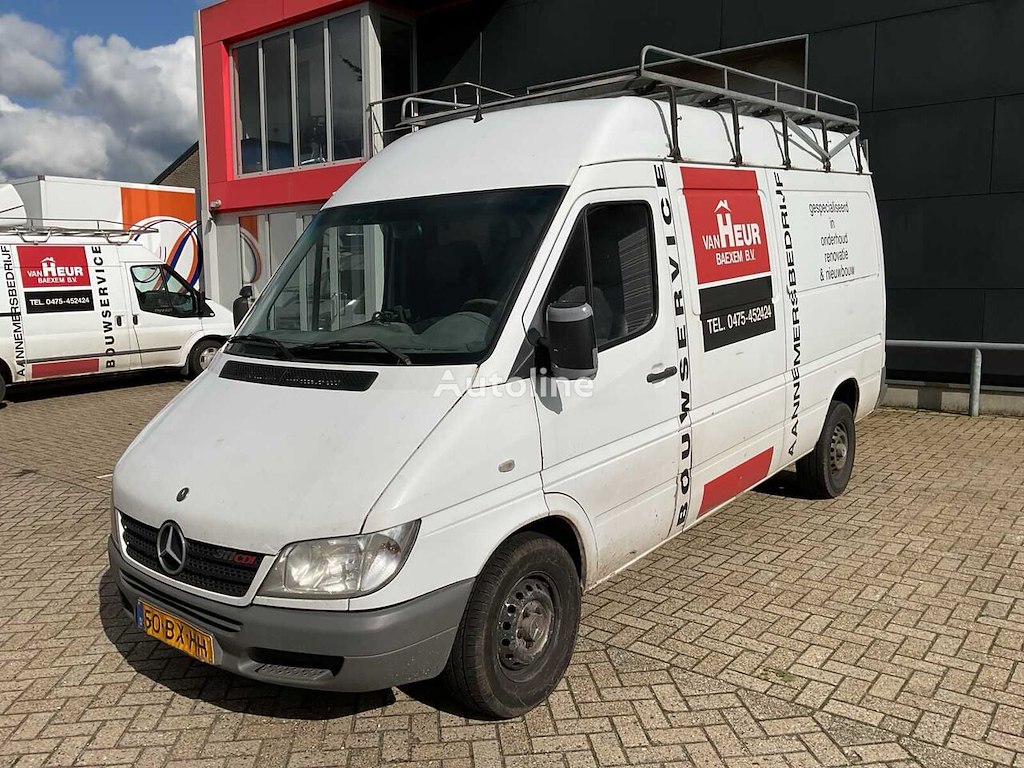 Prodaje se Mercedes-Benz Sprinter minibus furgon na aukciji