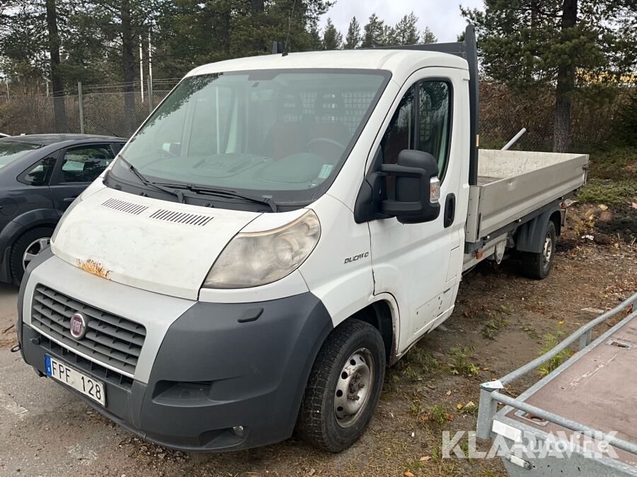 Prodaje se FIAT Ducato kamion s ravnom platformom < 3.5t na aukciji