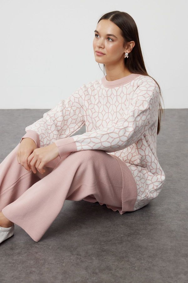 TRENDYOL DUSTY ROSE GEOMETRIC PATTERNED SWEATER-PANTS KNITWEAR SET