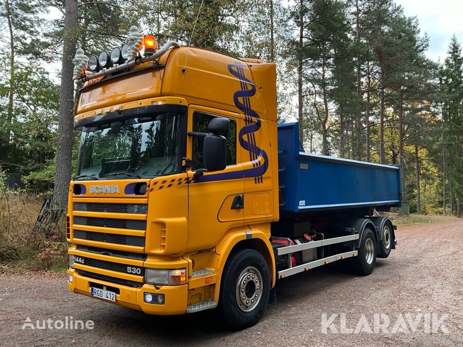 Prodaje se Scania 144 530 V8 kiper na aukciji