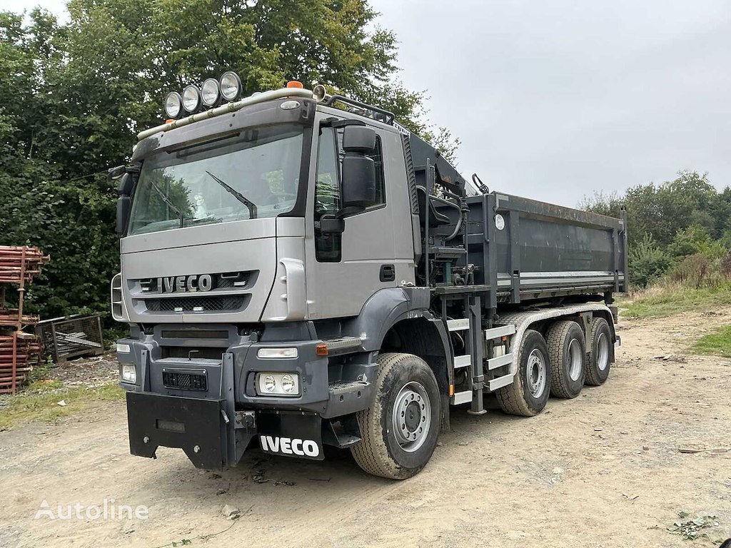 Prodaje se IVECO 260 TW kiper na aukciji