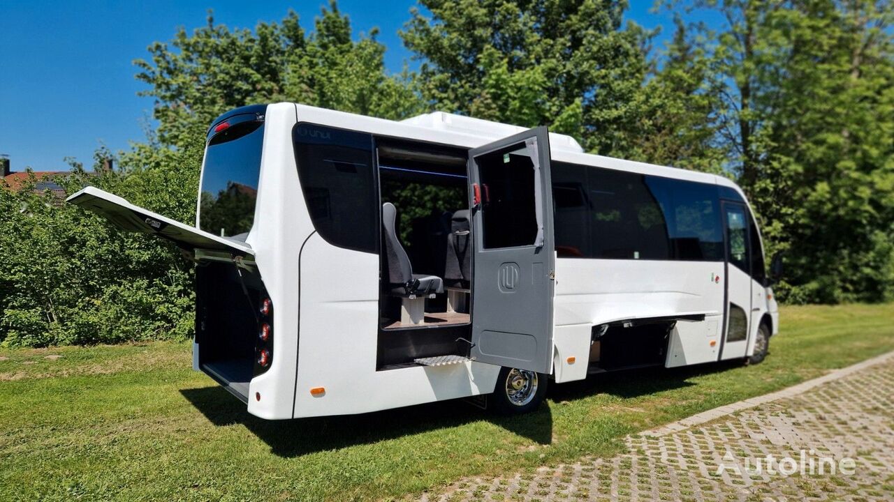 Novi IVECO Daily Unvi C 70 Lagerfahrzeug Rapido in Stock prigradski autobus