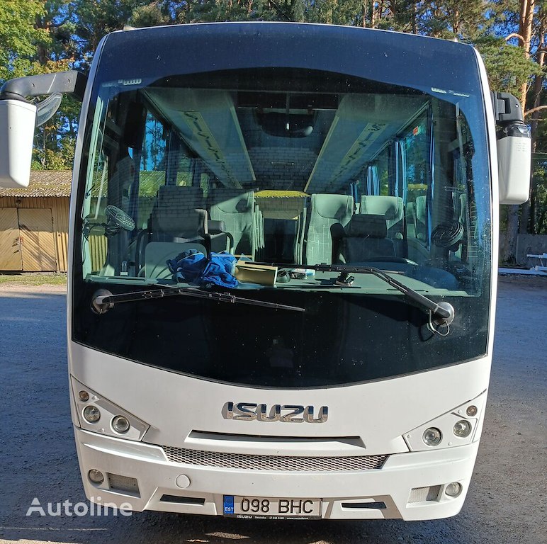 Isuzu Q-BUSS31 prigradski autobus