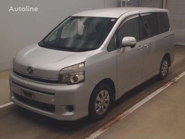 Toyota VOXY minivan