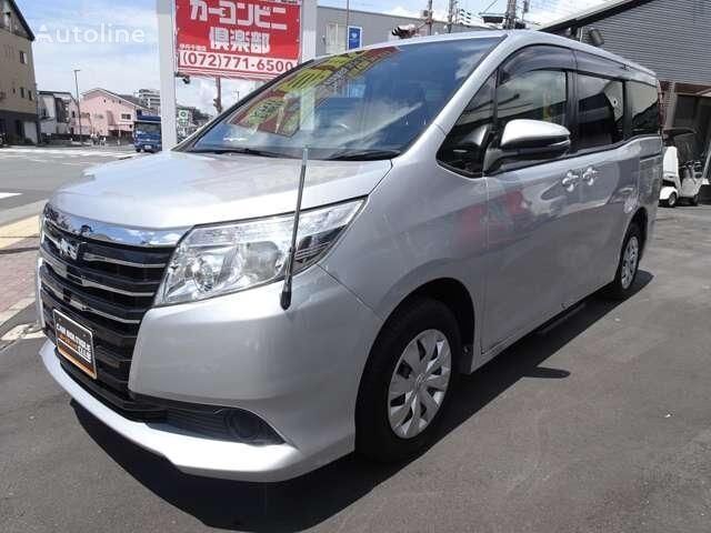 Toyota NOAH minivan