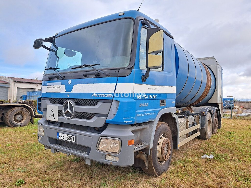 Prodaje se Mercedes-Benz ACTROS 2532 L 6X2 kamion za smeće na aukciji