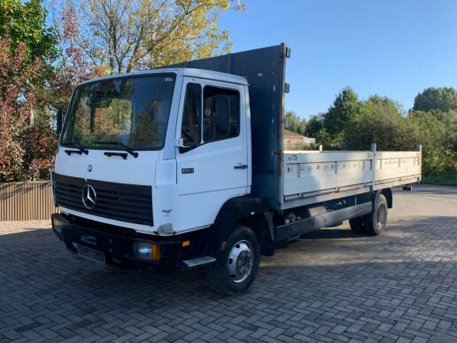 Mercedes-Benz 814 - OPEN BODY - SPRING - 6 CYLINDER kamion s ravnom platformom