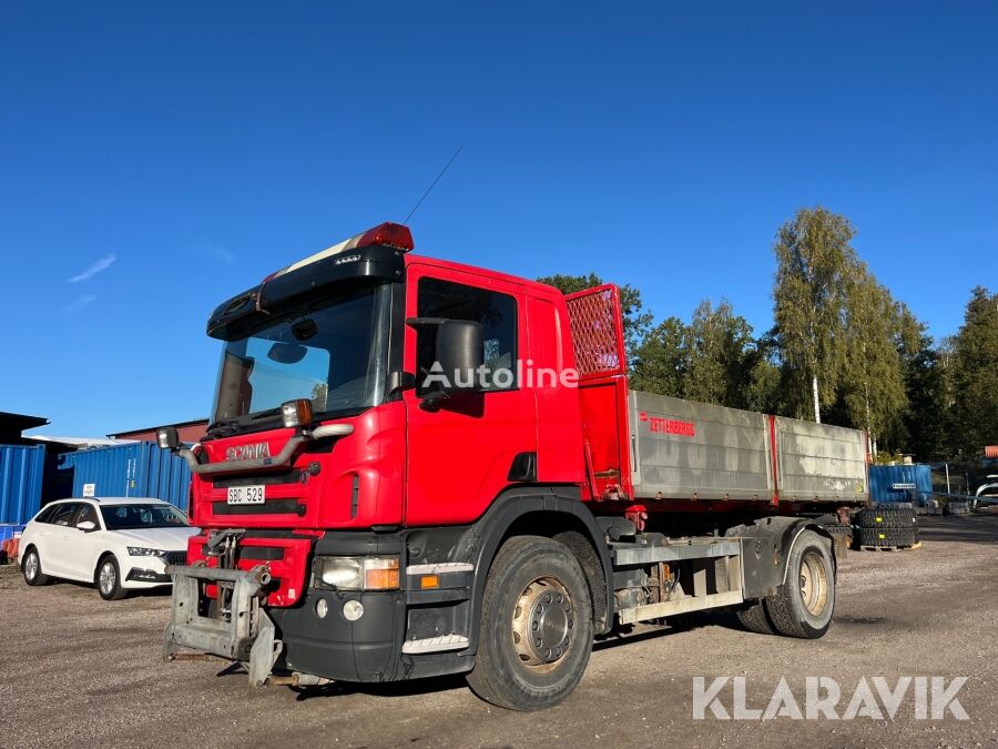 Prodaje se Scania P340 LB4x2HH2 kamion s ravnom platformom na aukciji