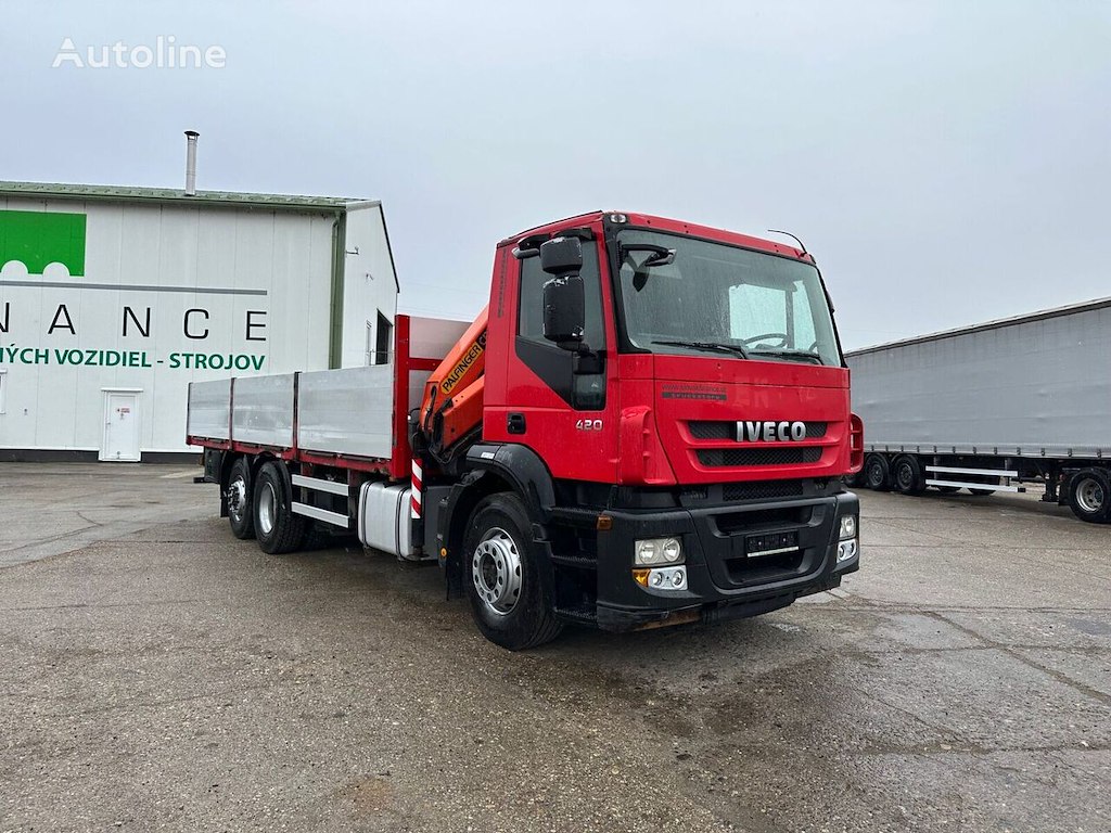 IVECO STRALIS ACTIVE DAY 260S420 kamion s ravnom platformom