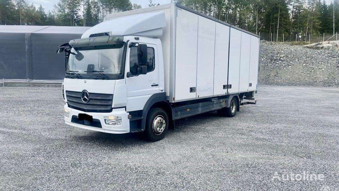 Mercedes-Benz 1221 atidaromu sonu ir liftu kamion furgon