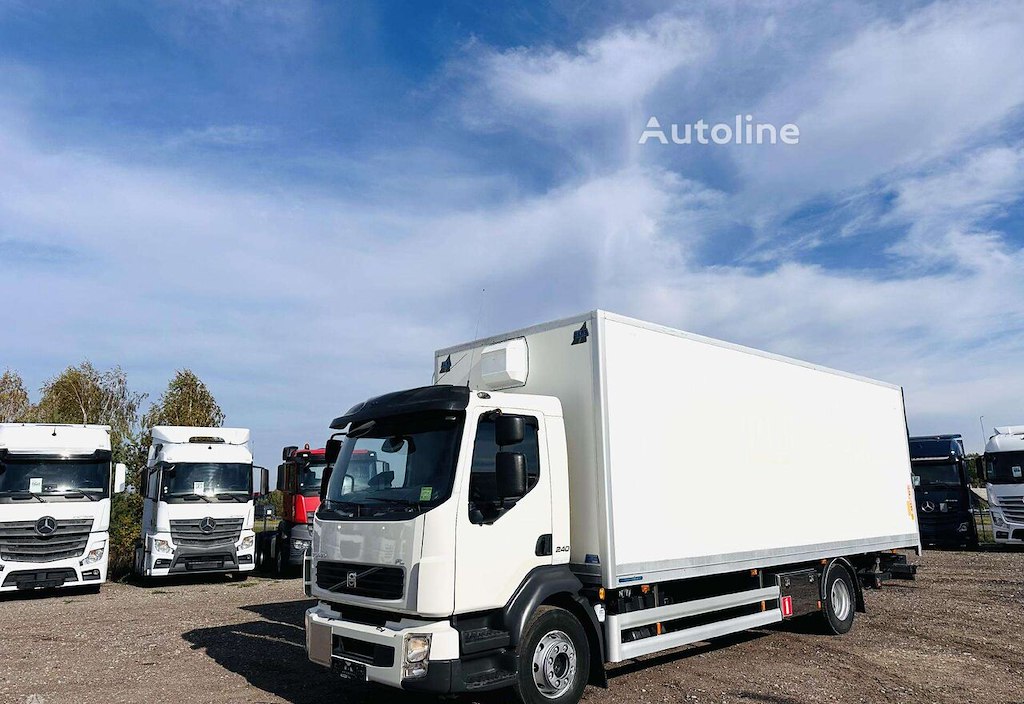 Volvo FL 240 sildoma buda su liftu kamion furgon