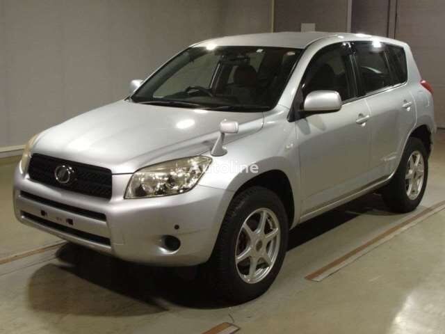 Toyota RAV4 krosover