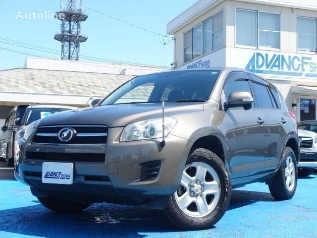 Toyota RAV4 krosover