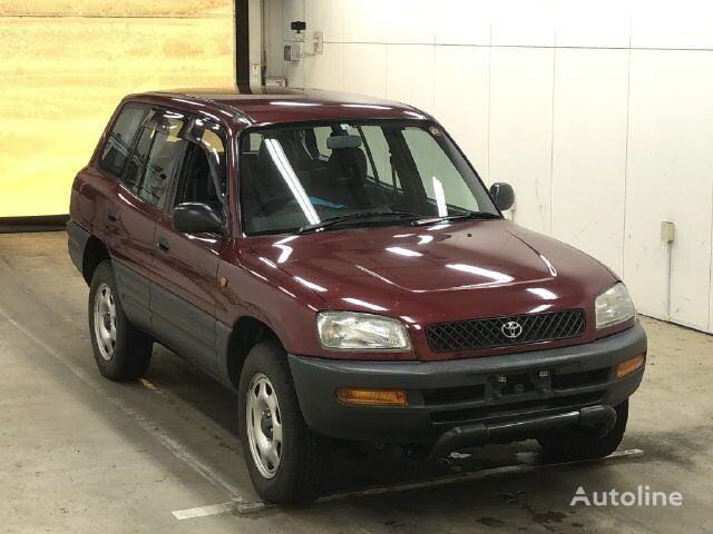 Toyota RAV4 krosover