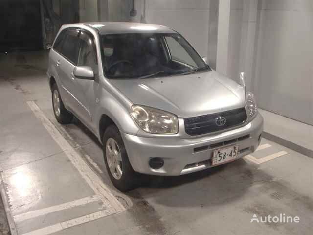 Toyota RAV4 krosover