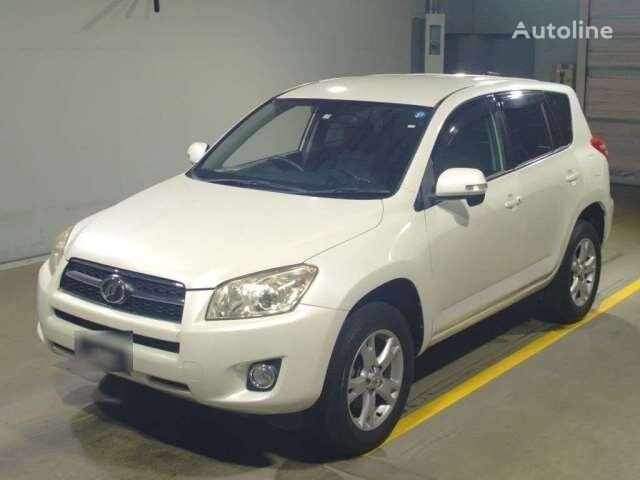 Toyota RAV4 krosover