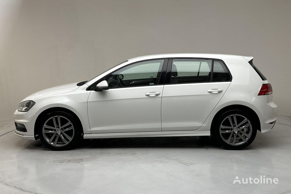 Prodaje se Volkswagen Golf hečbek na aukciji