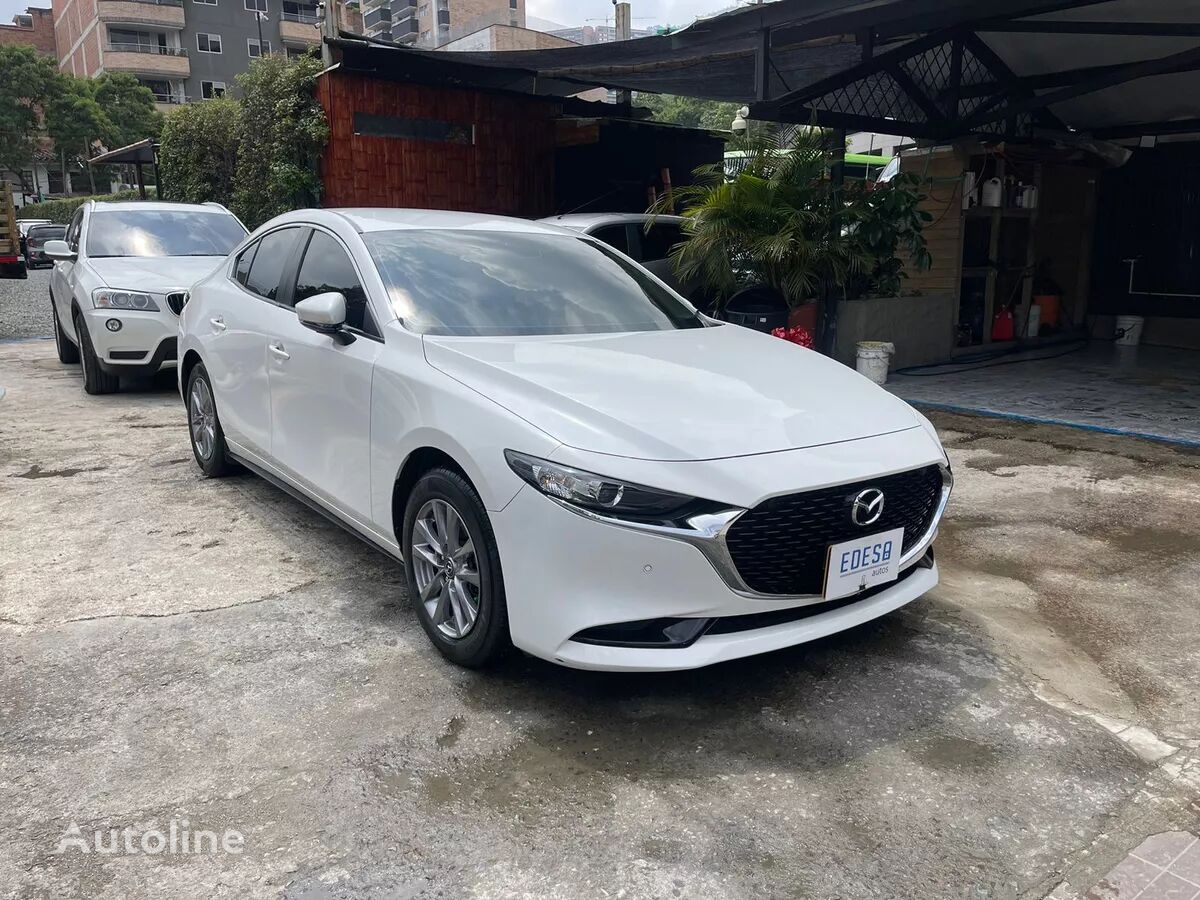 Mazda 3 sedan