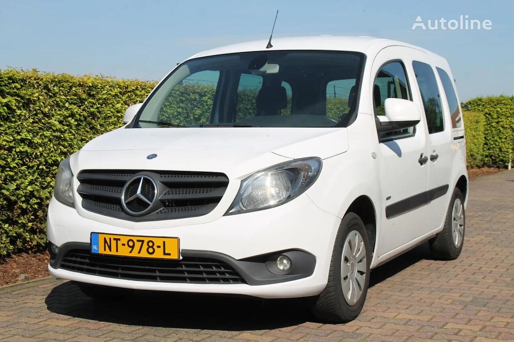 Mercedes-Benz Citan Deluxe Kombi 4+1 Euro 6 sedan