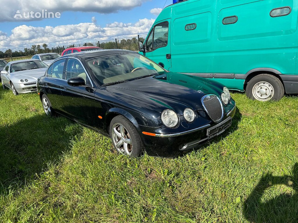 Prodaje se Jaguar S-TYPE 2.7 D V6 Executive limuzinu na aukciji