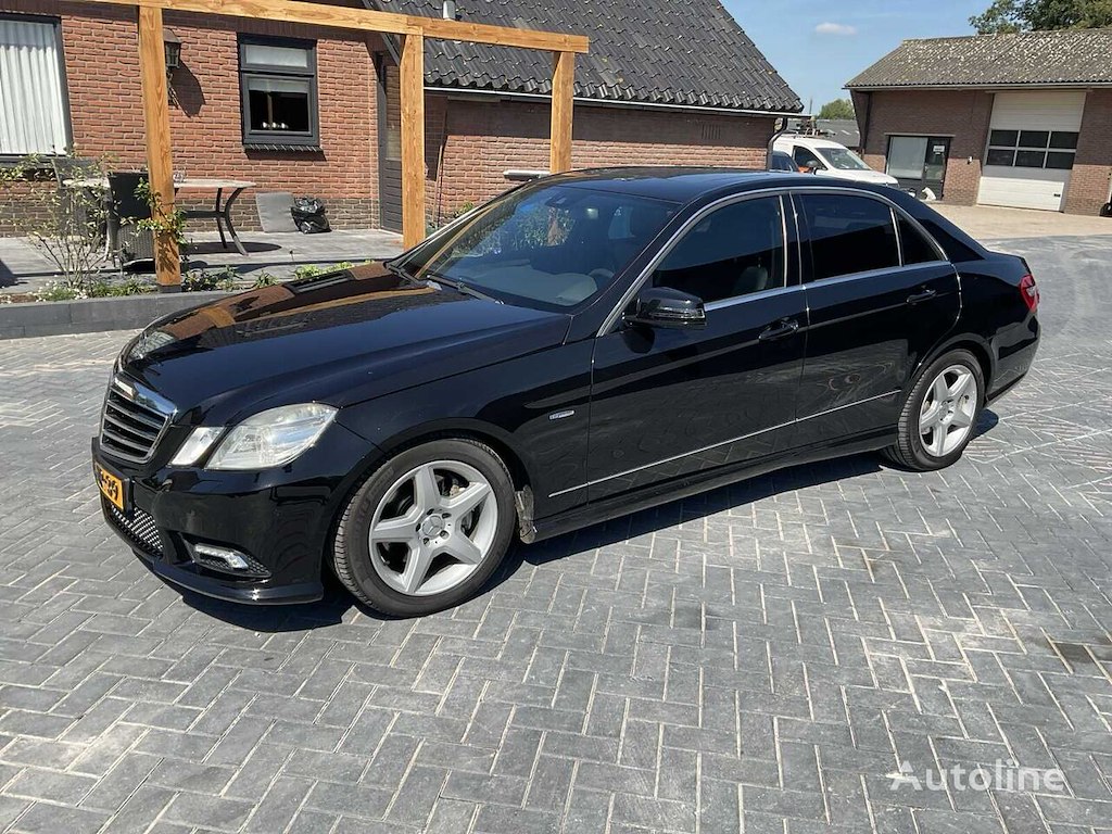 Prodaje se Mercedes-Benz E 350CDi sedan na aukciji