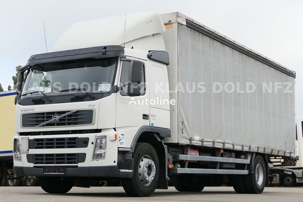 Volvo FM 300 Curtain side + Tail lift kamion s ceradom