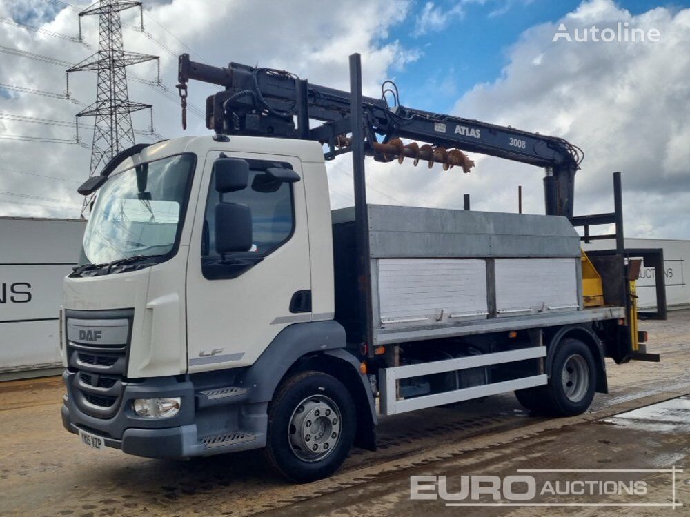 Prodaje se DAF 2015 DAF 4x2 Flatbed Lorry, Atlas 3008 Crane, Auger, A/C, Automa kamion platforme na aukciji