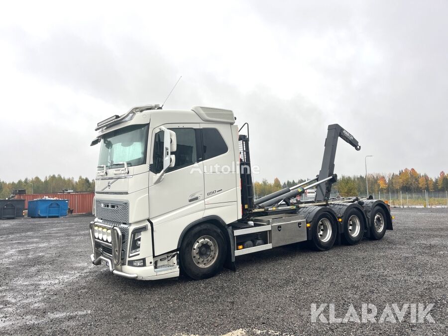 Prodaje se Volvo FH16 8X4 rol kiper sa kukom na aukciji