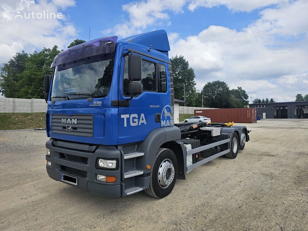 MAN TGA 26.350 / HAKOWIEC / HYVA / 3 OSIE kamion rol kiper