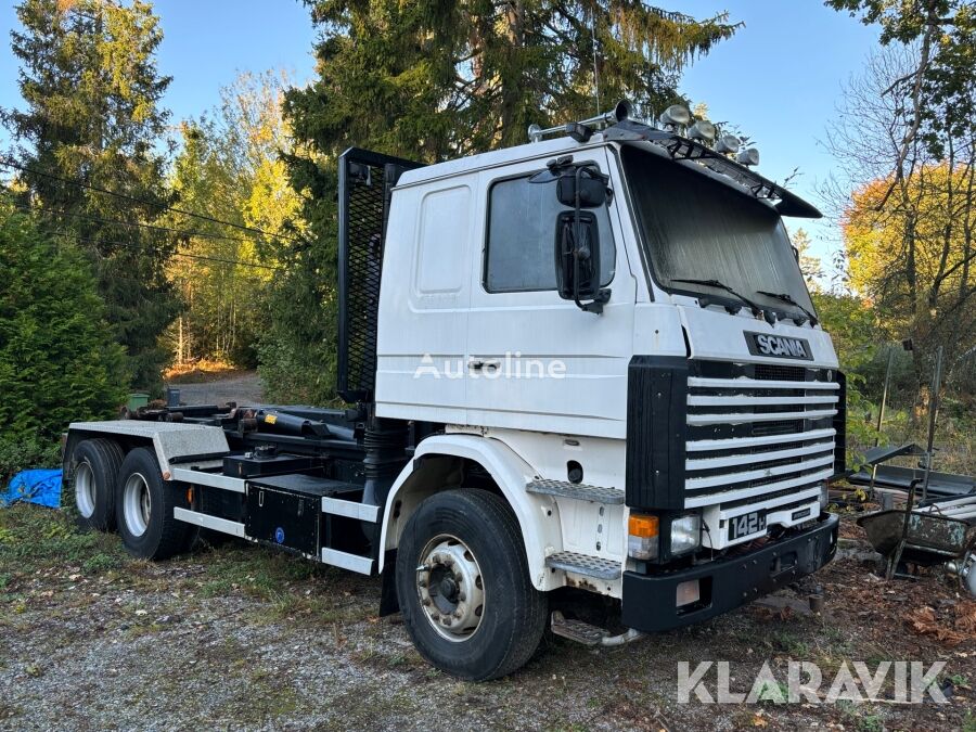 Prodaje se Scania R 142 H 6x2 42 rol kiper sa kukom na aukciji