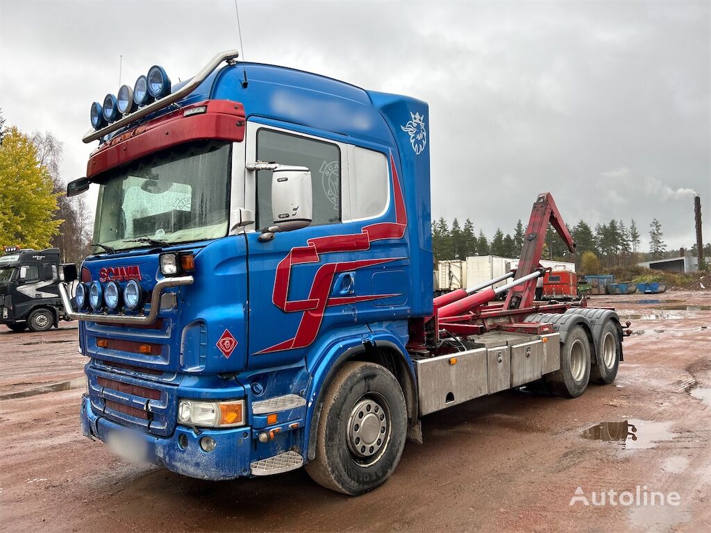 Prodaje se Scania R480 LB6X4 HNA rol kiper sa kukom na aukciji