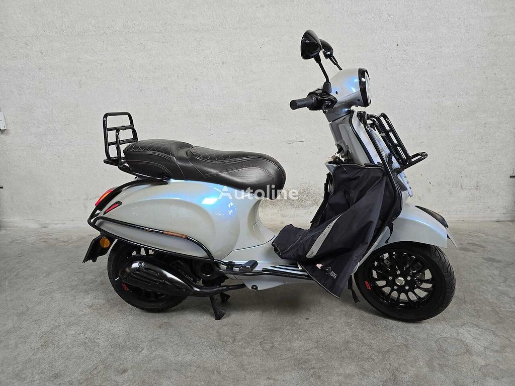 Prodaje se Vespa Snorscooter skuter na aukciji