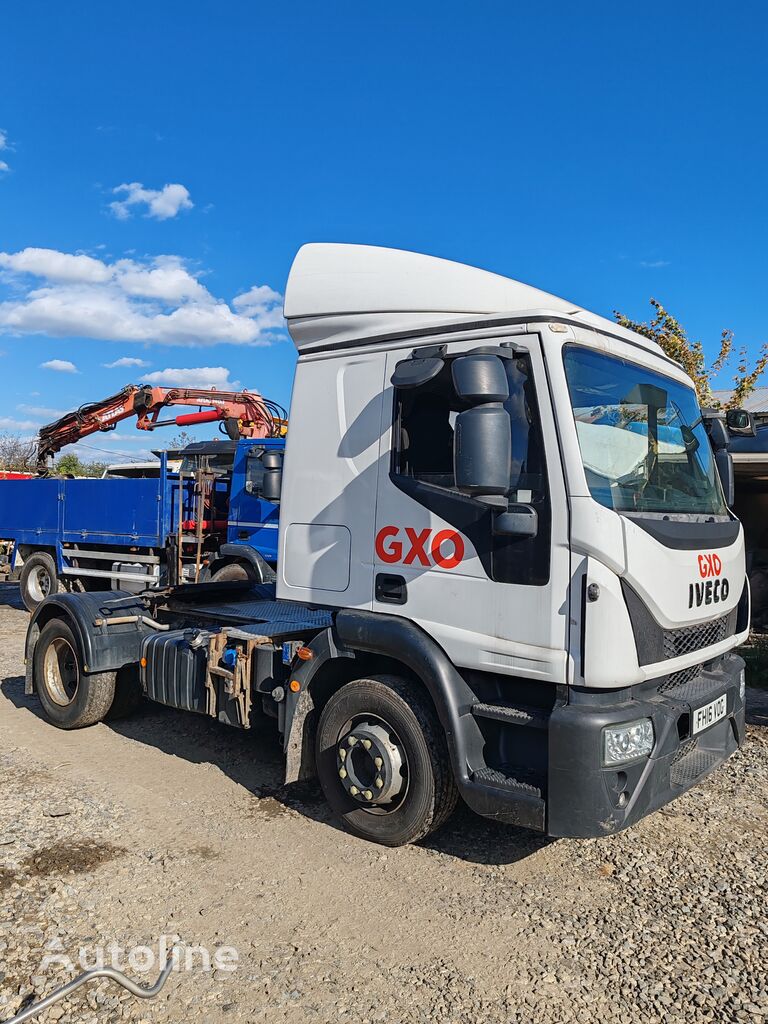 IVECO 120E25 tegljač