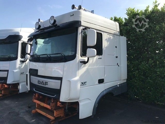 Deo sa kolibom
Diversen XF Space Cab