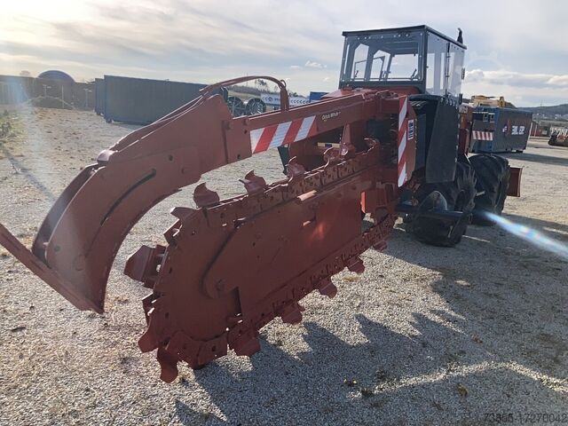 Mašina za sečenje rova
Ditch Witch R100