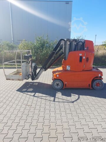 Samohodna radna platforma
JLG Toucan 1210