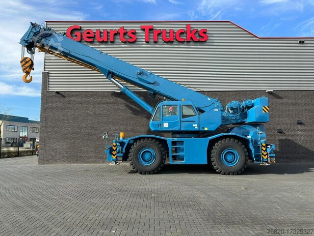 Dizalica sa grubim terenom
Tadano GR-700E-1-00211 + JIB ROUGH TERRAIN CRANE/RT CRANE