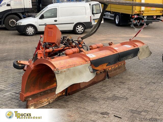 Sneg plug nož
Assaloni + snow shovel AC5565