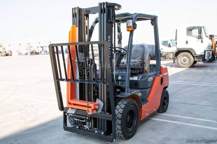 Viljuљkar
Toyota FORKLIFT LPG 2.5 TON, 3 STAGE W/ SIDE SHIFT 3 L...