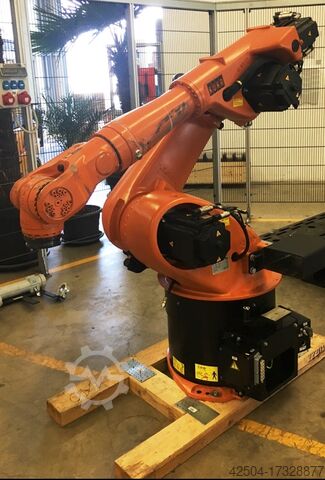 Industrijski robot
Roboter Kuka KR 60 robot Kuka KR 60 L30-3