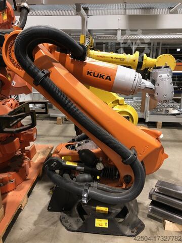 Industrijski robot
Roboter Kuka KR 210 robot Kuka KR 210 R3100 F ultra